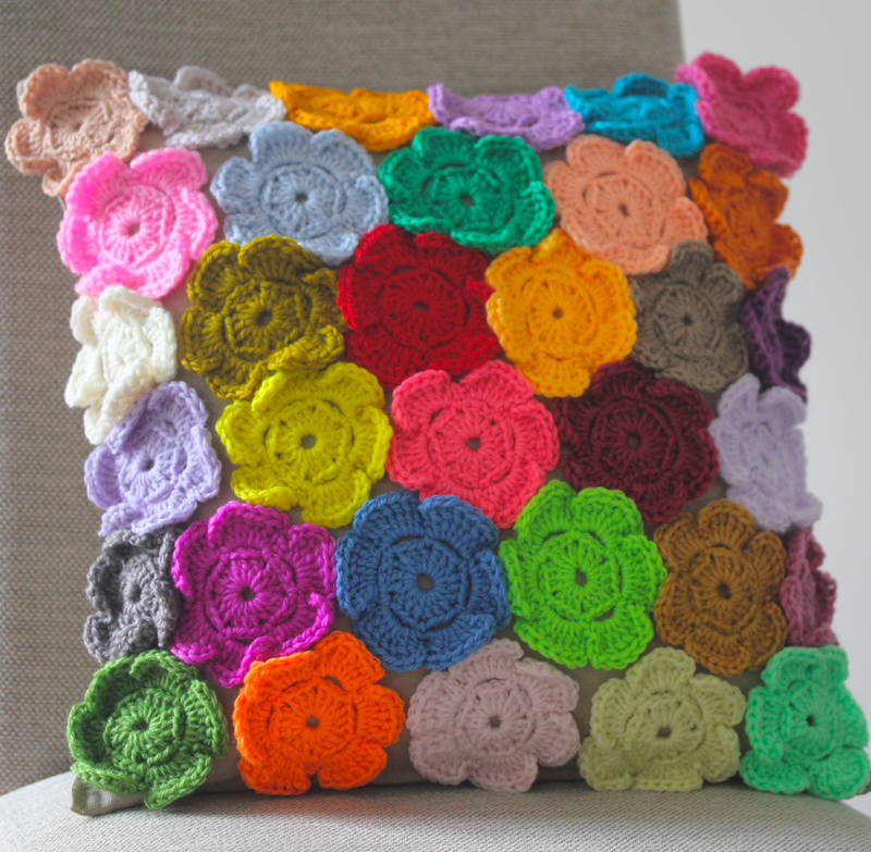 30 Ideias de Almofadas coloridas de Crochê - Artesanato Passo a Passo!