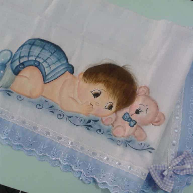 Pintura em Fraldas de Bebê: 50 Ideias Incríveis - Artesanato Passo a Passo!