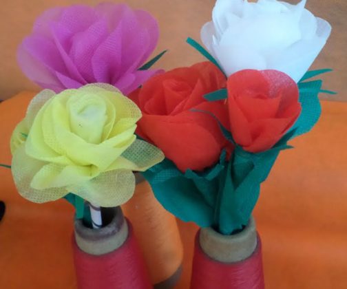 Flor de TNT Fácil: Aprenda como fazer - Artesanato Passo a Passo!