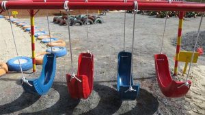 Como fazer balanço de pneu para divertir as crianças - Artesanato Passo ...
