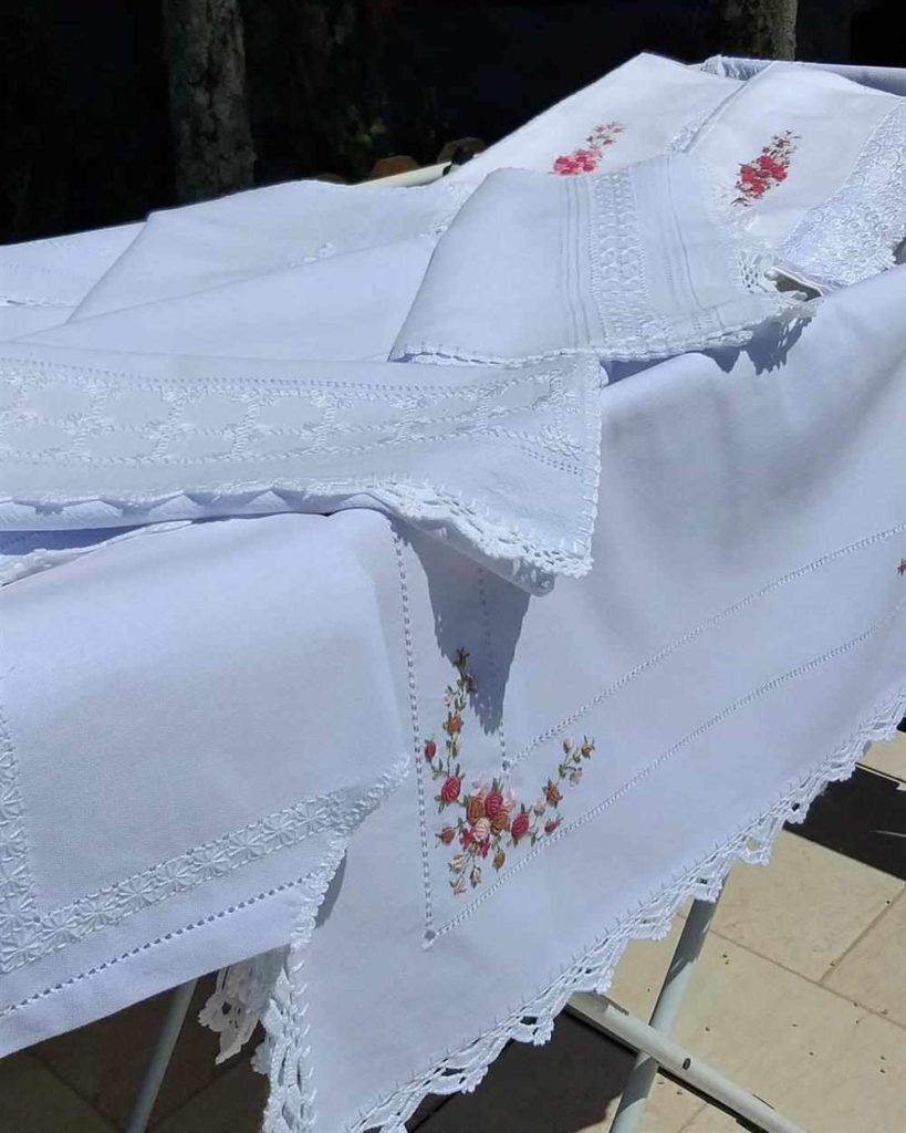 Bordado Rococó: como fazer +70 ideias surpreendentes com esse estilo de ...