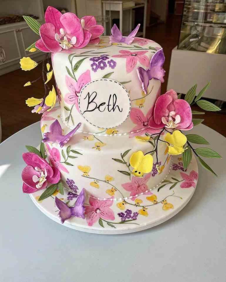 Bolo com flores: +25 ideias para aniversários e casamentos - Artesanato ...