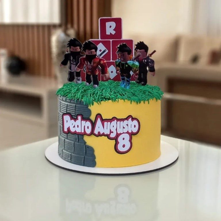Bolo Roblox: 60 fotos para arrasar na decoração - Artesanato Passo a Passo!