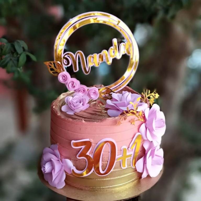 Bolo rosa com dourado: 50 fotos de bolos delicados para impressionar ...