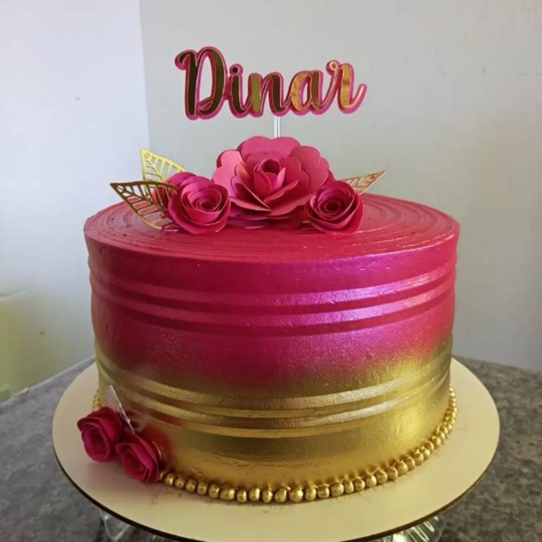 Bolo rosa com dourado: 50 fotos de bolos delicados para impressionar ...