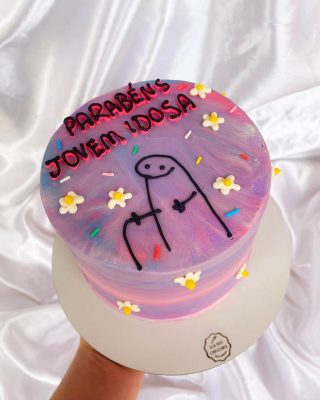 Bolo com frases engraçadas: 50 ideias para alegrar a festa - Artesanato ...