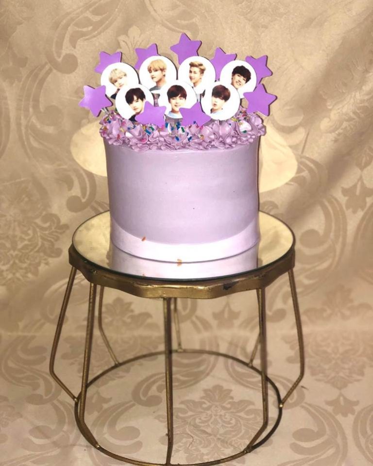 Bolo do BTS: 50 modelos fantásticos para decorar a festa - Artesanato ...