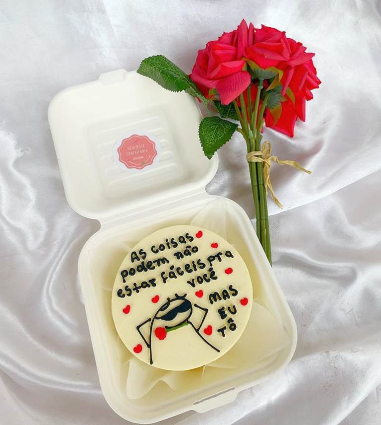 Bolo com frases engraçadas: 50 ideias para alegrar a festa - Artesanato ...