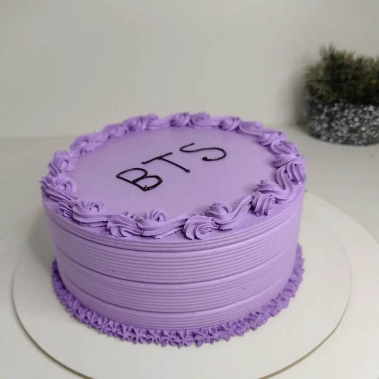 Bolo do BTS: 50 modelos fantásticos para decorar a festa - Artesanato ...