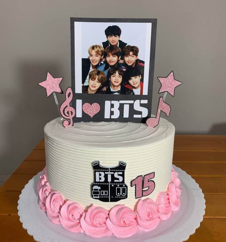Bolo do BTS: 50 modelos fantásticos para decorar a festa - Artesanato ...